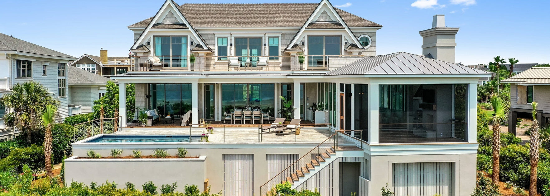 How to Choose the Right Beach House Deck Railings | Cable Bullet