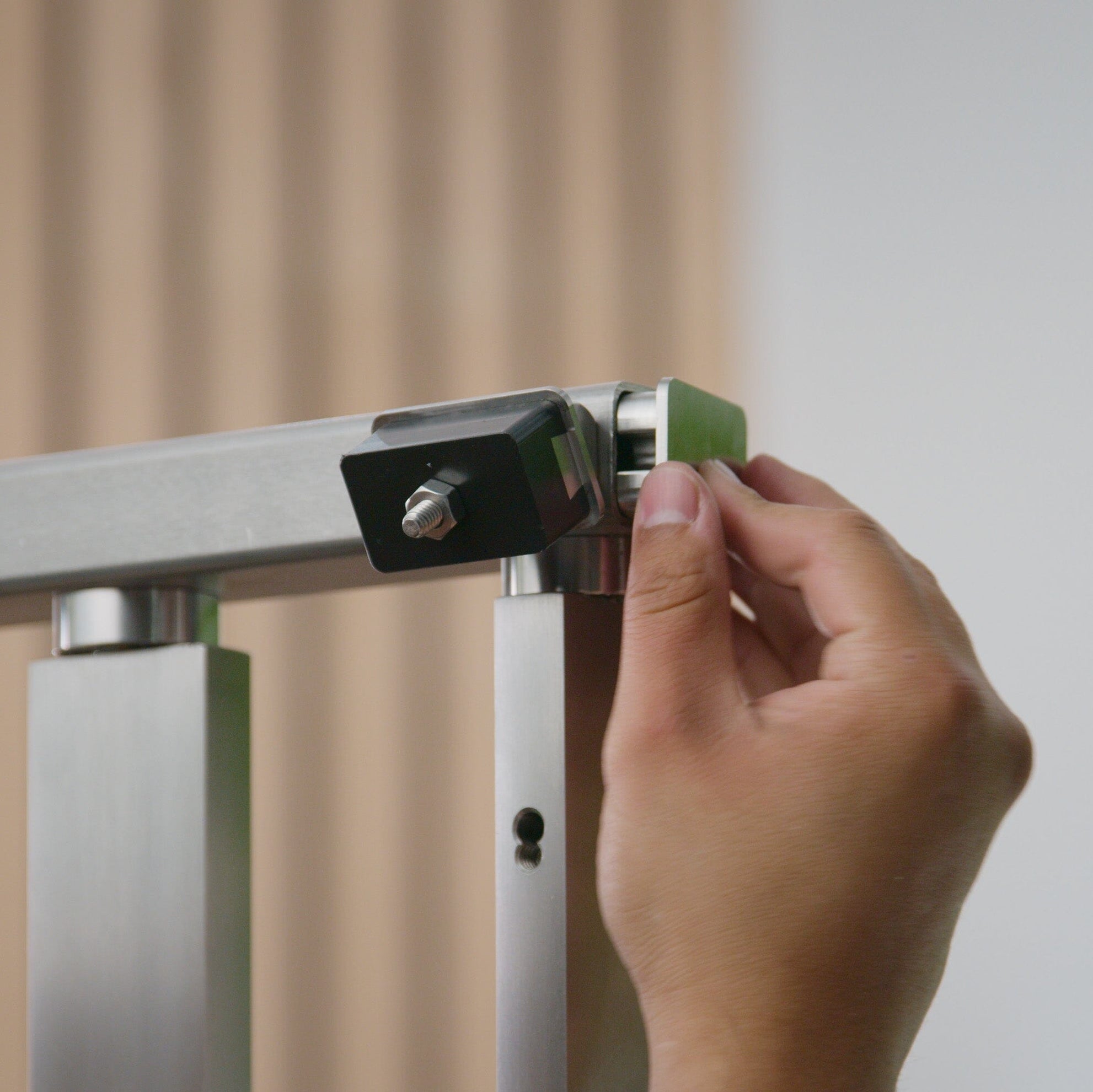 Signature Select Stair Corner Handrail Hinge — Cable Bullet
